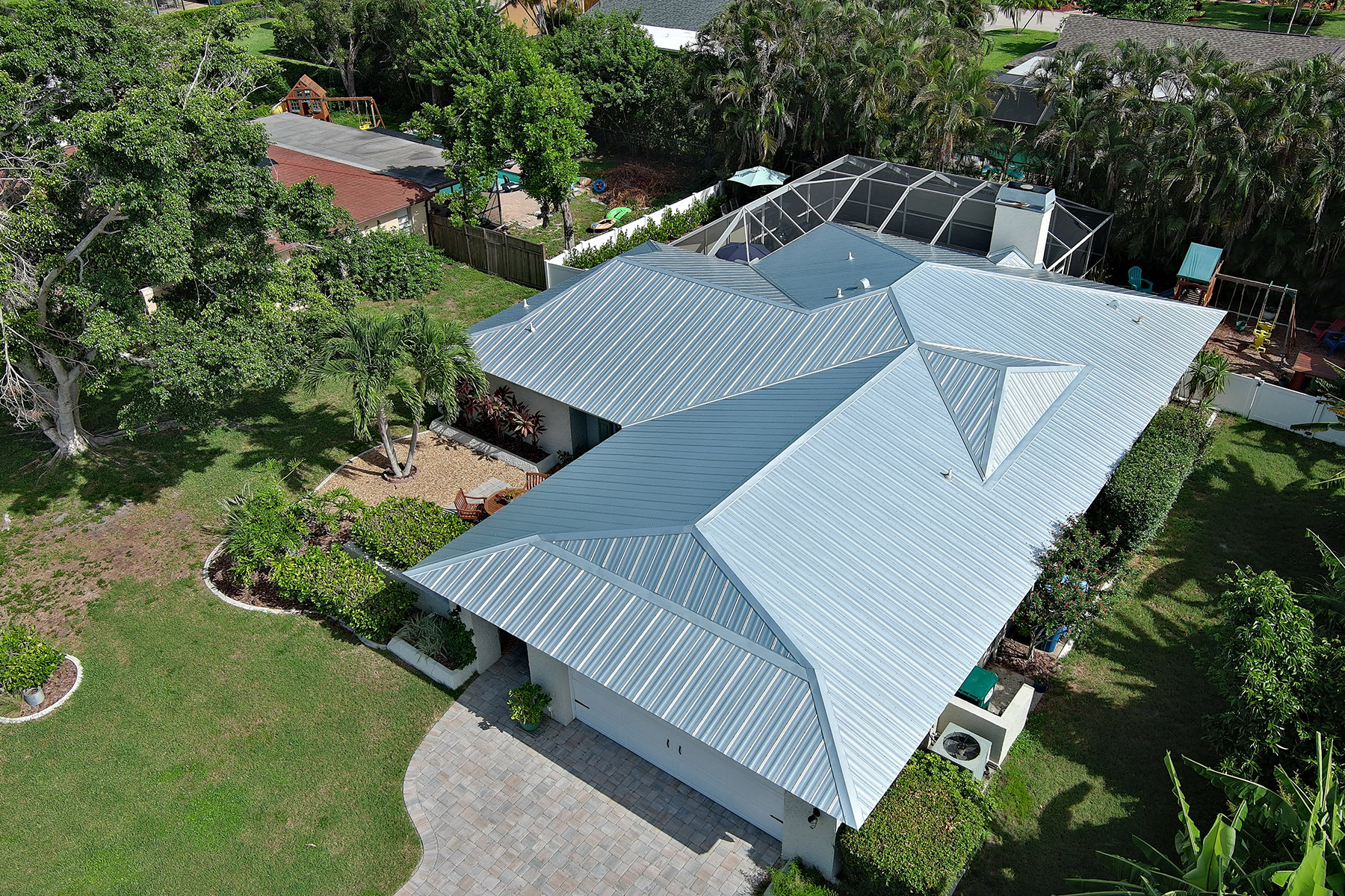 Hidden Fastener Verus Exposed Fastener Roofs. A Comparison